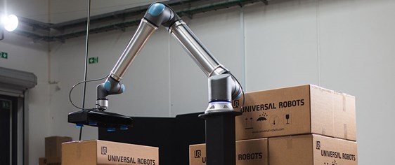 Palletizing | Universal Robots